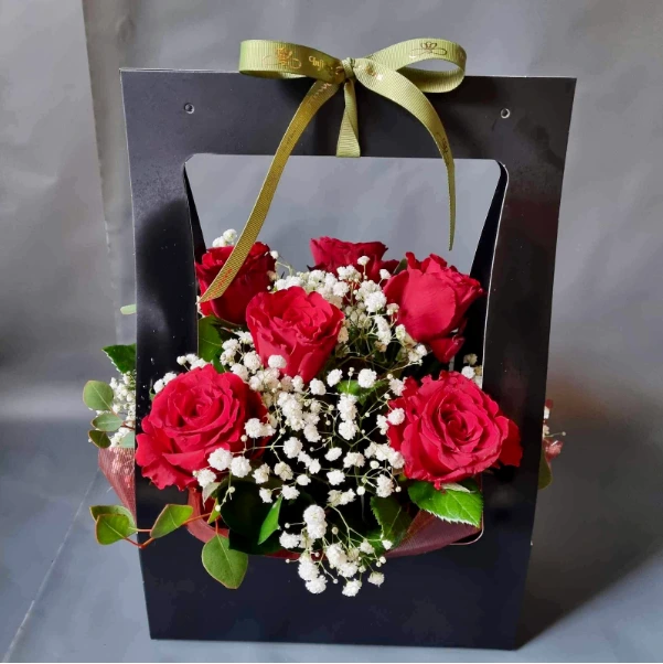 Fall in Love - Infinity Flowers