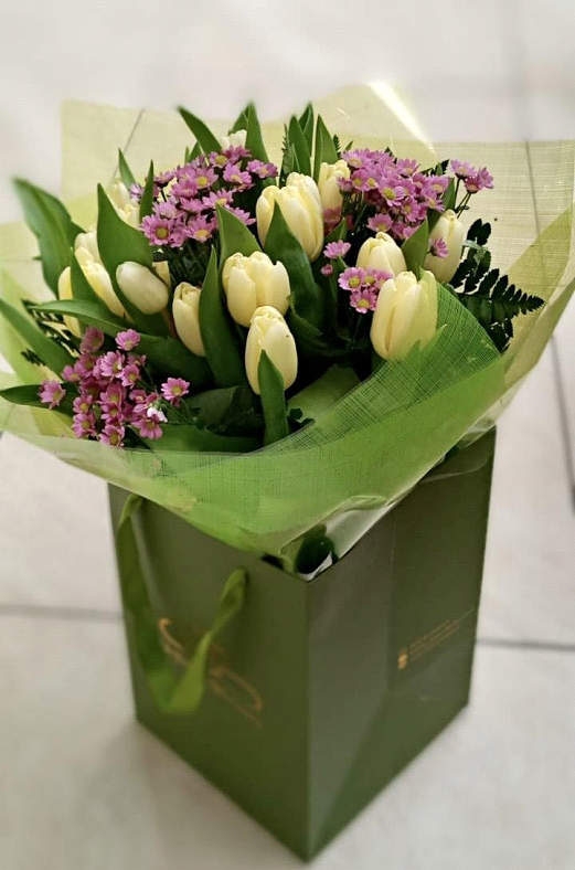 Her Favourite - Infinity Flowers